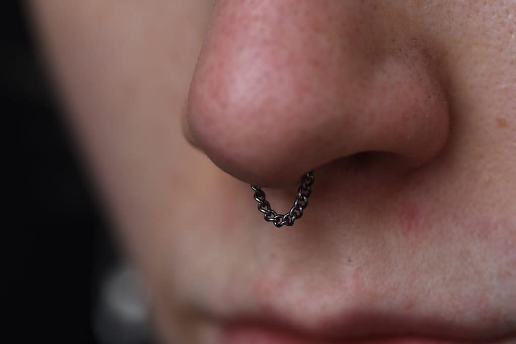 Titanium Chain – Identity Body Piercing
