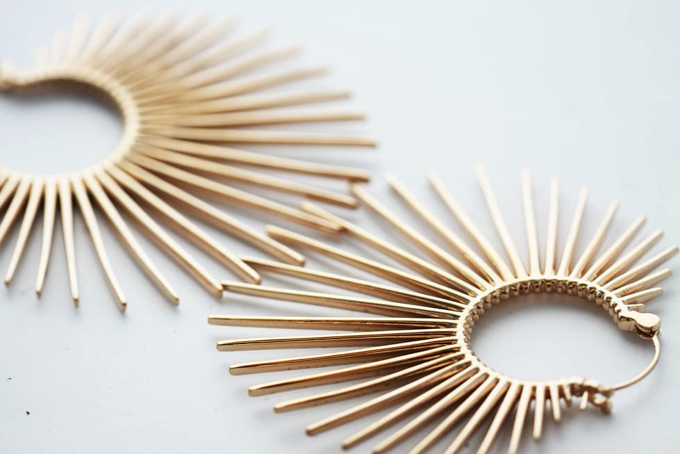 Queen Hoops – Identity Body Piercing